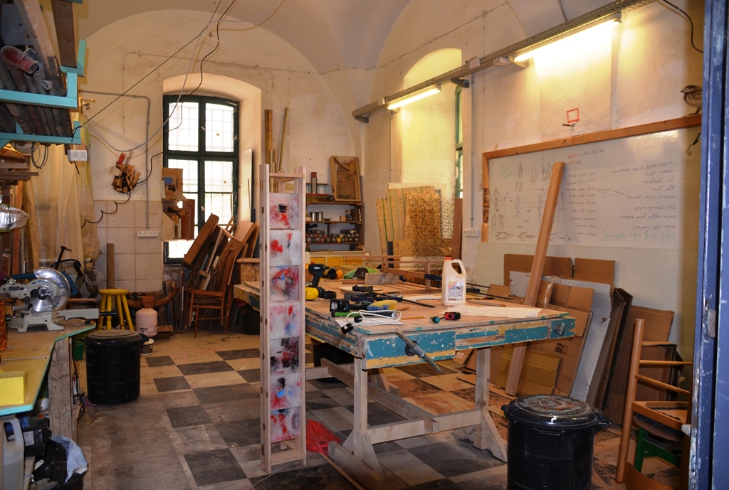 Clal Building – The Real Jerusalem Streets