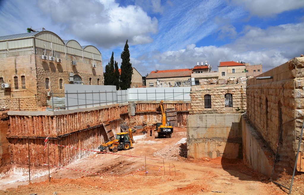 Jerusalem Building Up and Out of Sight – The Real Jerusalem Streets