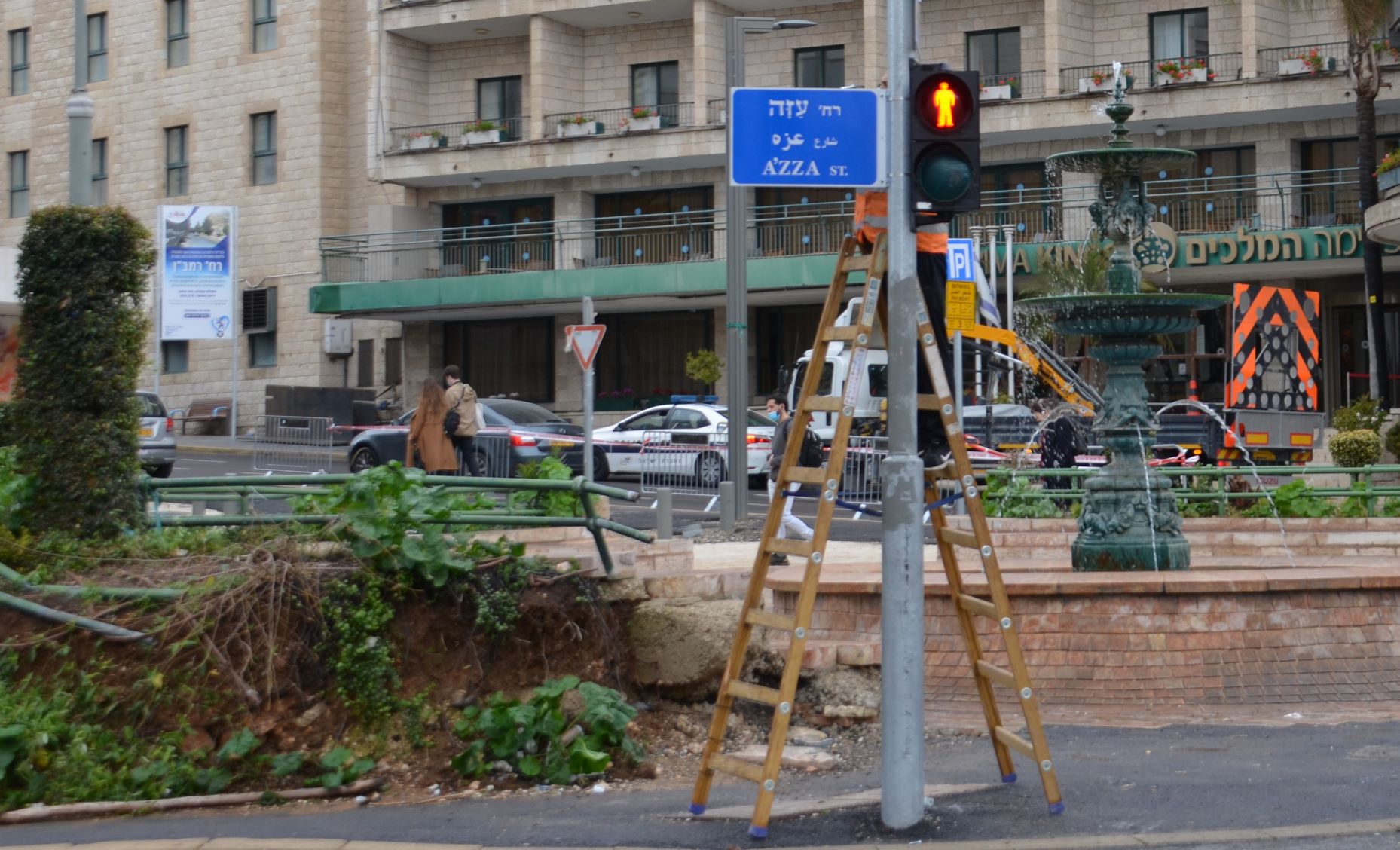 In Jerusalem Take a Walk: Hard to Believe What’s New – The Real ...